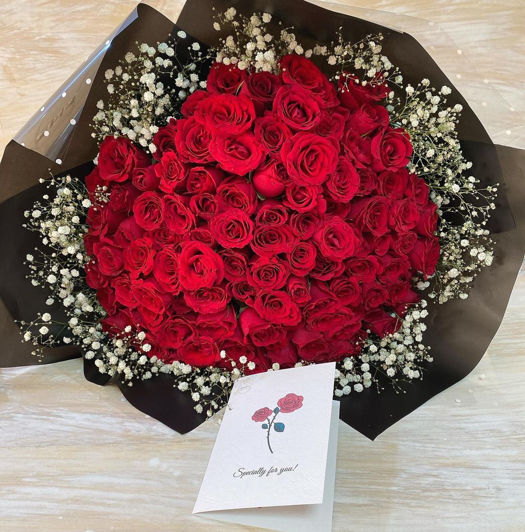SIGNATURE BOUQUET – Frail Gifts